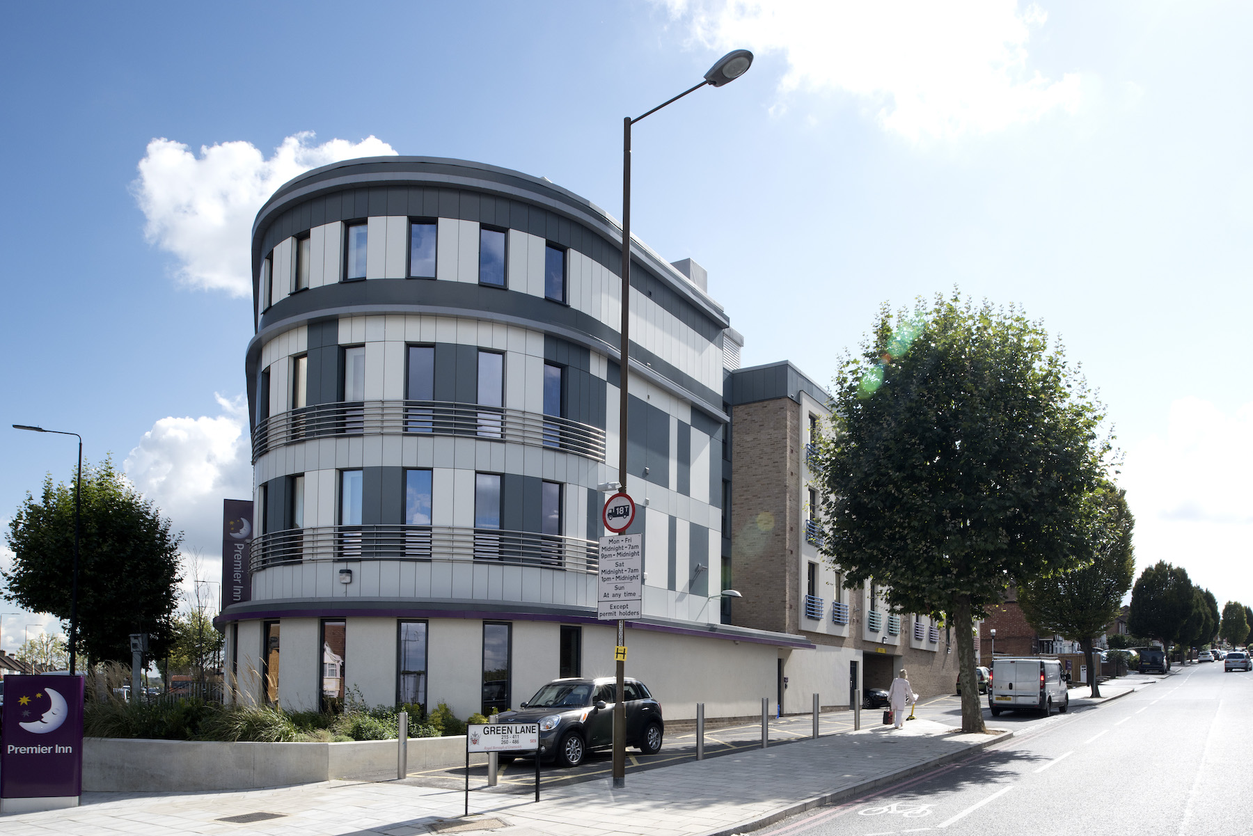 Premier Inn London Eltham - Eltham Architecture